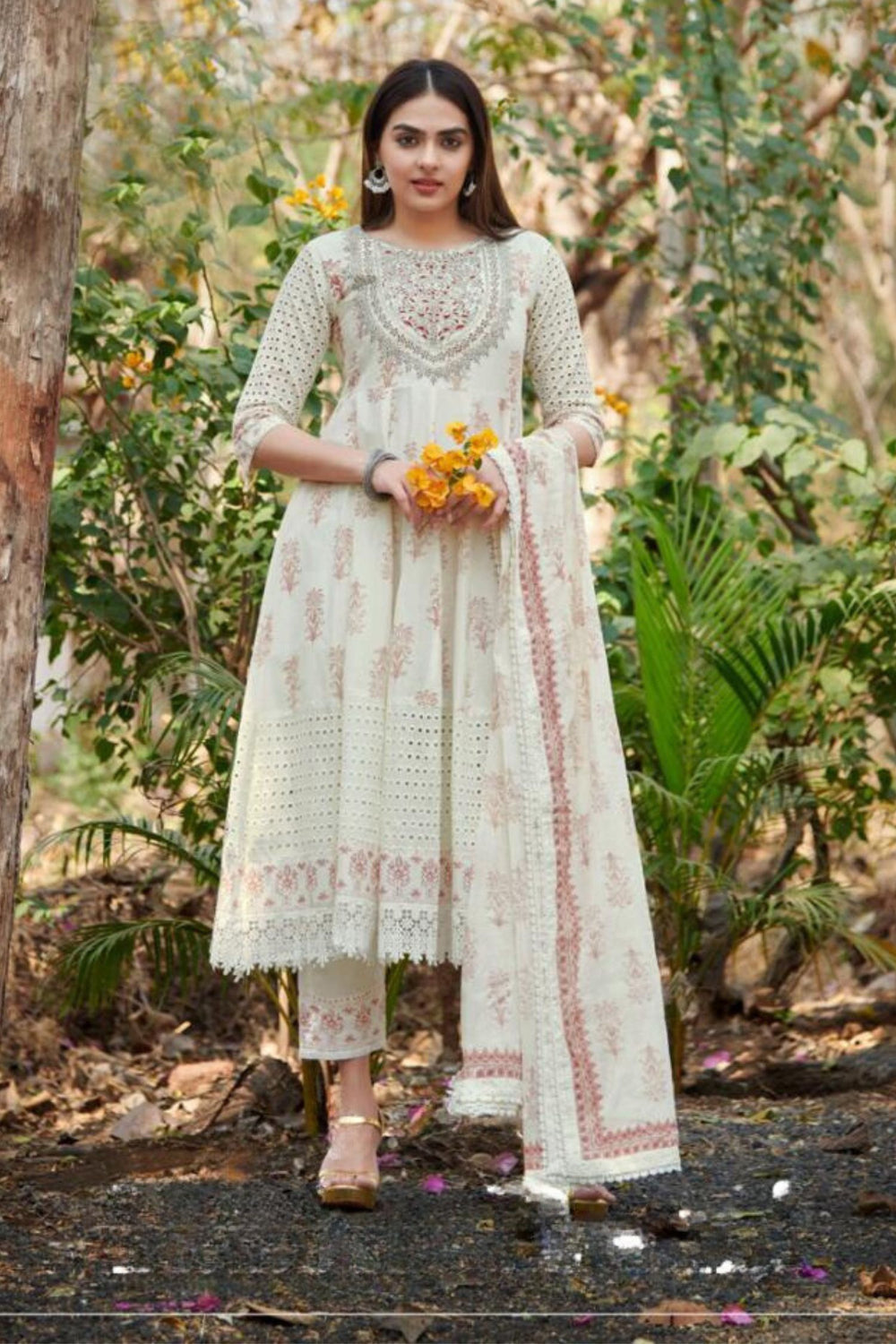 Buy Three-Piece Suit For Women | Ethnic Wear - Freyaa