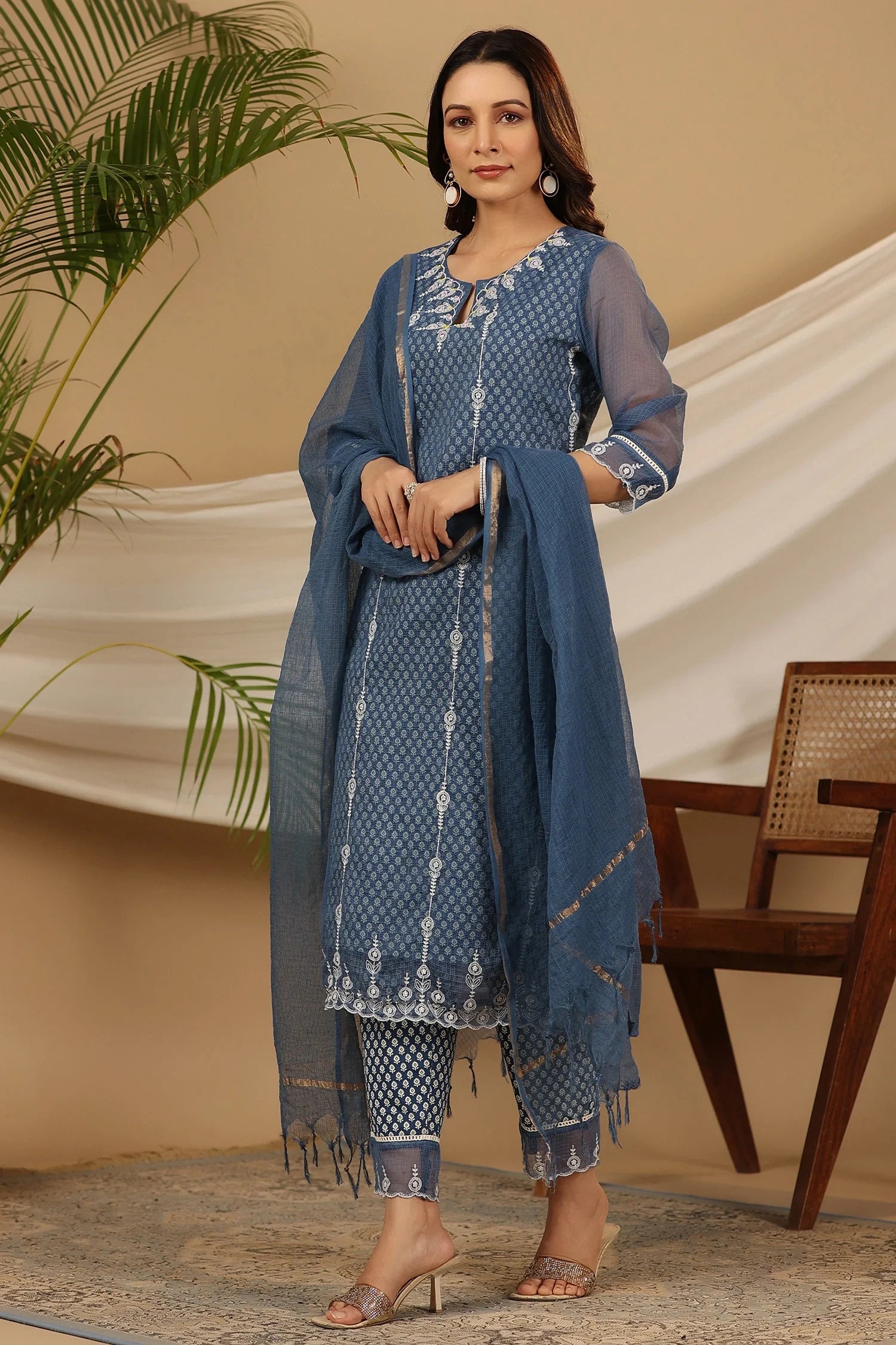 Buy Three-Piece Suit For Women | Ethnic Wear - Freyaa